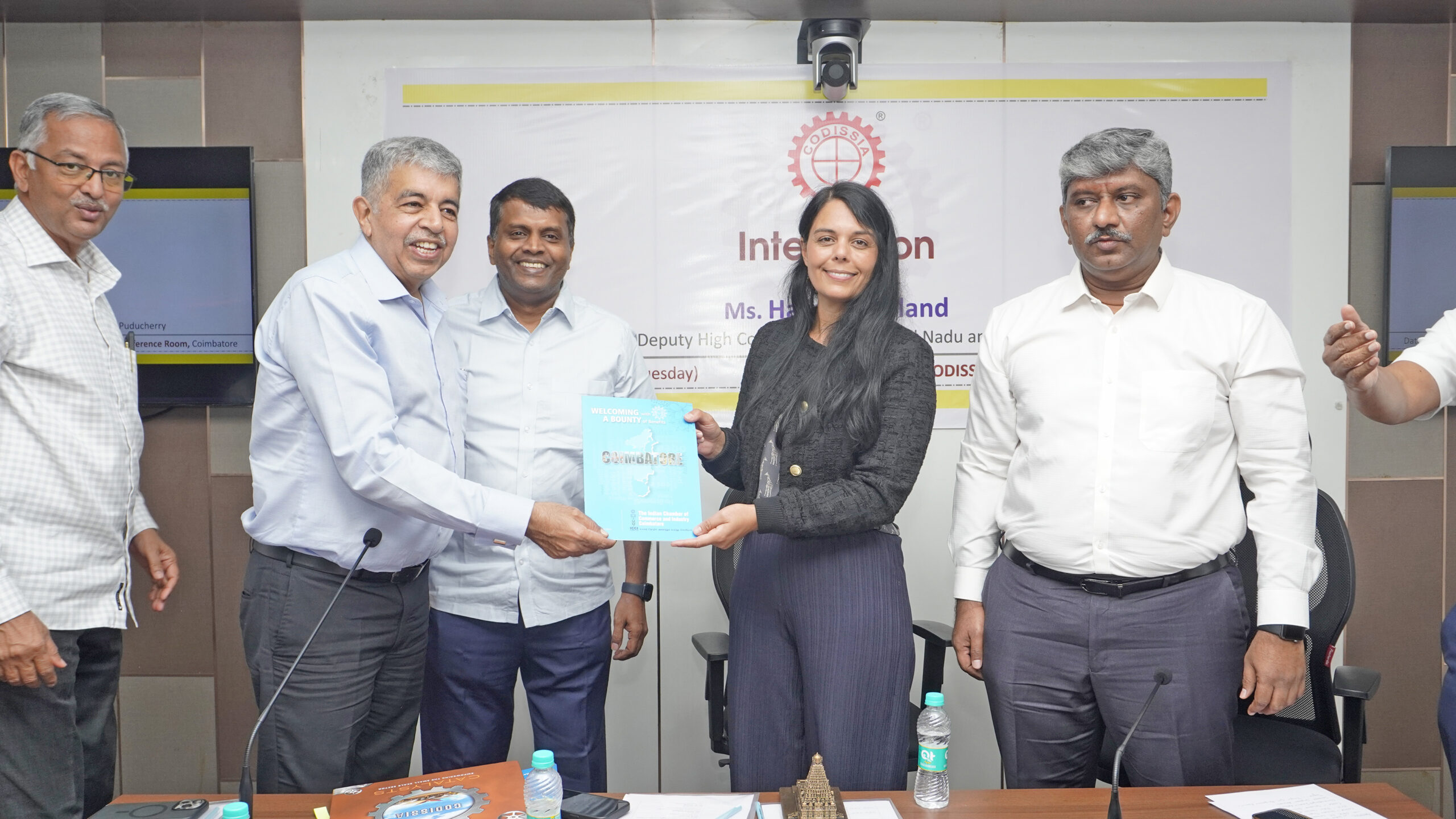 President Shri Rajesh B. Lund presented the Chamber Profile to Ms ...